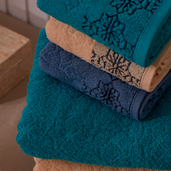 Toalha e Roupão em Promoção | Cama e banho | Lojas Torra